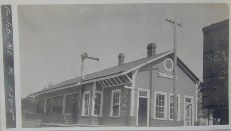 Goldston Depot 1945 – Goldston webpage – Triangle's Train | New Hope ...